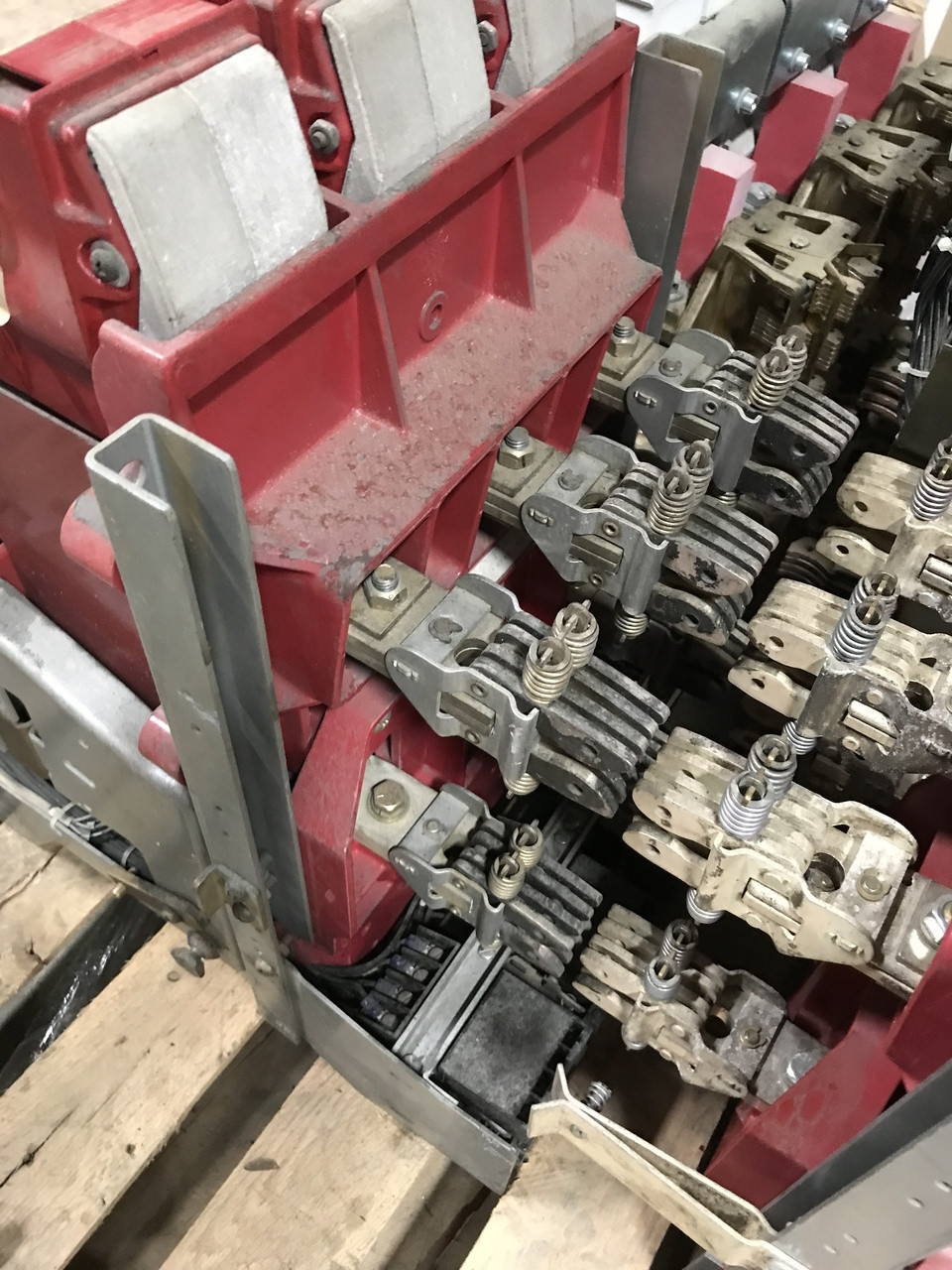 K-600S ITE Red 600A EO/DO LSIG Air Circuit Breaker - Bullock Breakers