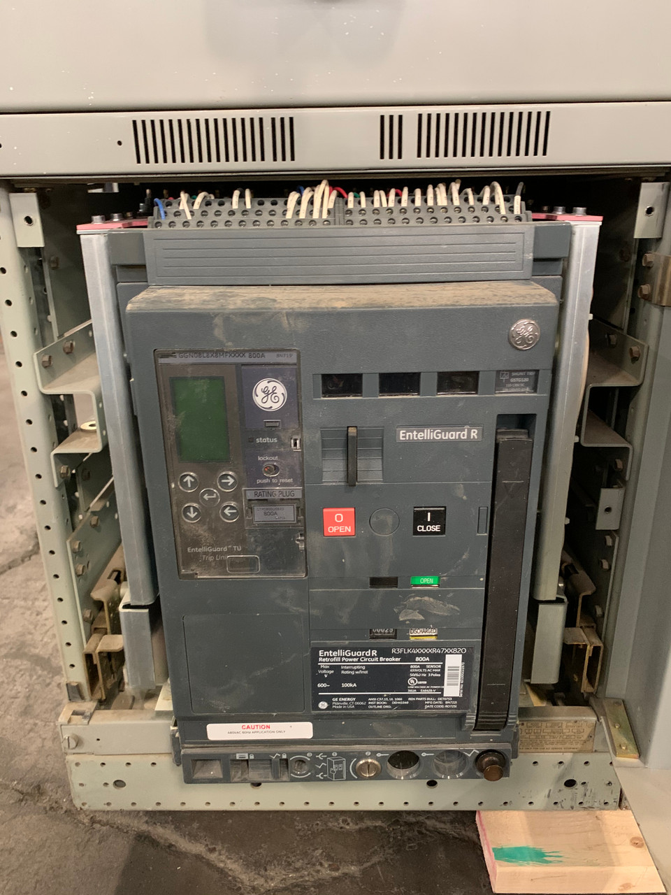 Entelliguard R GE 800A MO/DO R3FLK4XXXXR47XX820 Power Circuit Breaker ...
