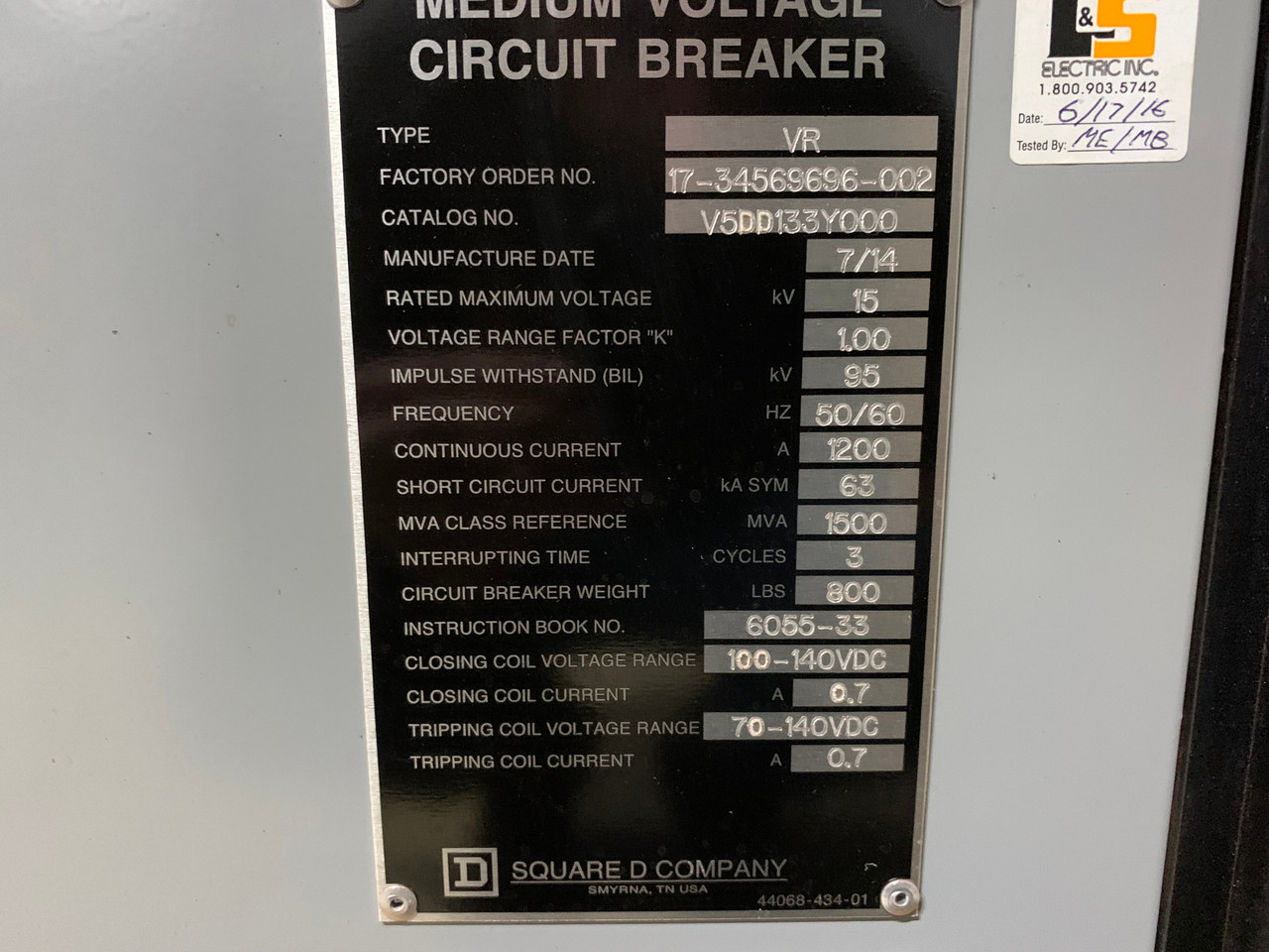 Type VR Square D 1200A 15KV Vacuum Circuit Breaker - Bullock Breakers