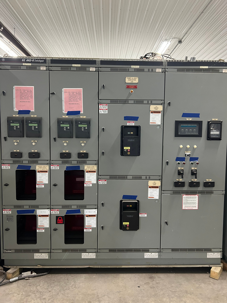 GE AKD-8 3200A Main-Tie Switchgear Lineup (#219) - Bullock Breakers