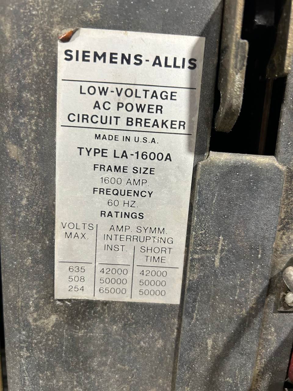 Siemens-Allis LA 1600A Main Switchgear Lineup (#281) - Bullock Breakers