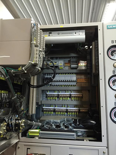 Siemens 8DA10 1250A 38KV SF6 Gas-Insulated Switchgear (#64) - Bullock ...