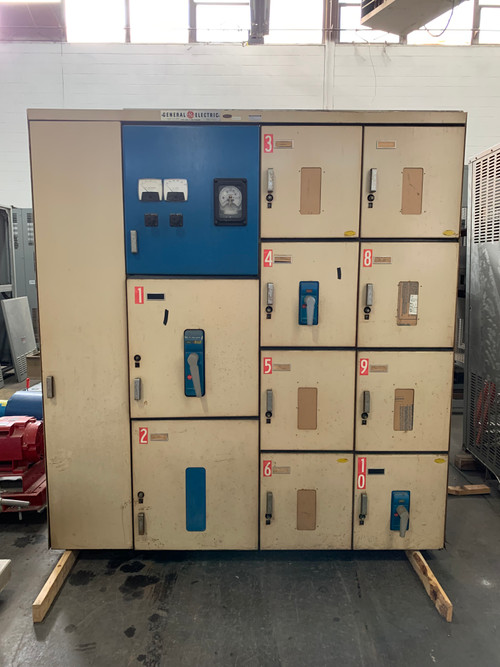 GE AKD-5 1600A Main Switchgear Lineup (#246) - Bullock Breakers