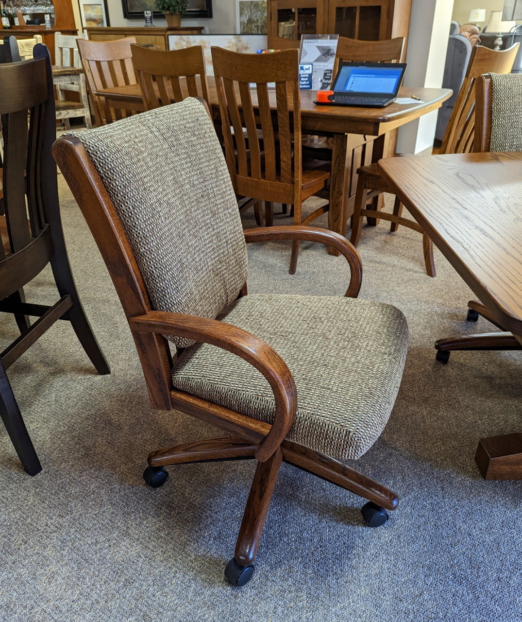 Amish Pedestal Table Set with Caster Chairs- Oak Dining Room Furniture ...