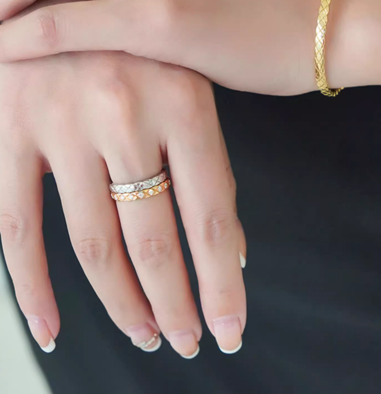 18K Gold Quilted Pattern Ring with Diamond