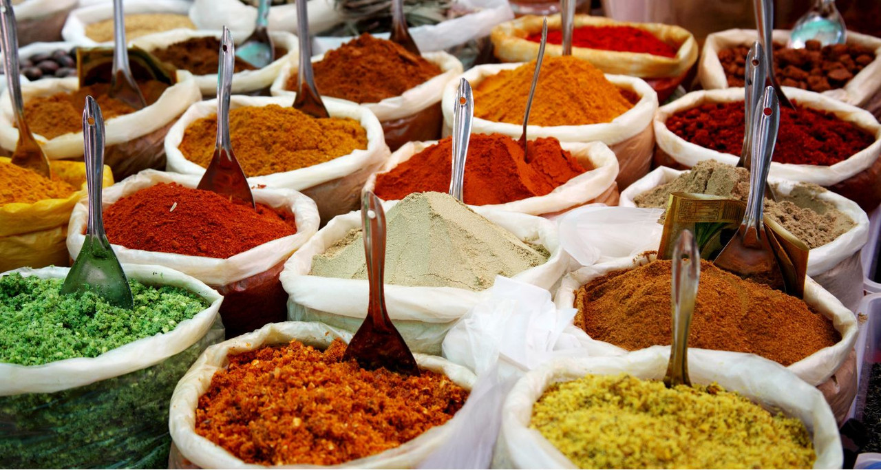 Herbs Spices Chilli of the Highest Quality all served by Spices on the Web