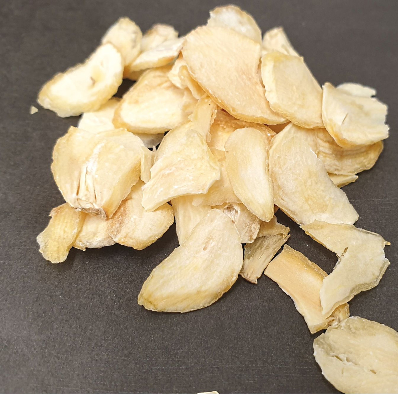 Buy Dried Garlic – Flakes, Granules & Powder from SPICESontheWEB