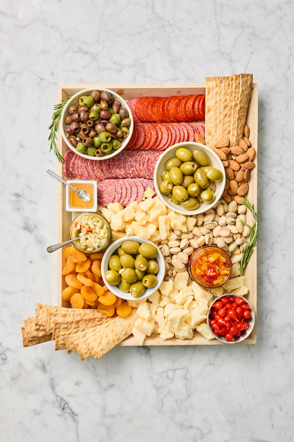 Simple Entertaining Graze Board (Large) | DeLallo
