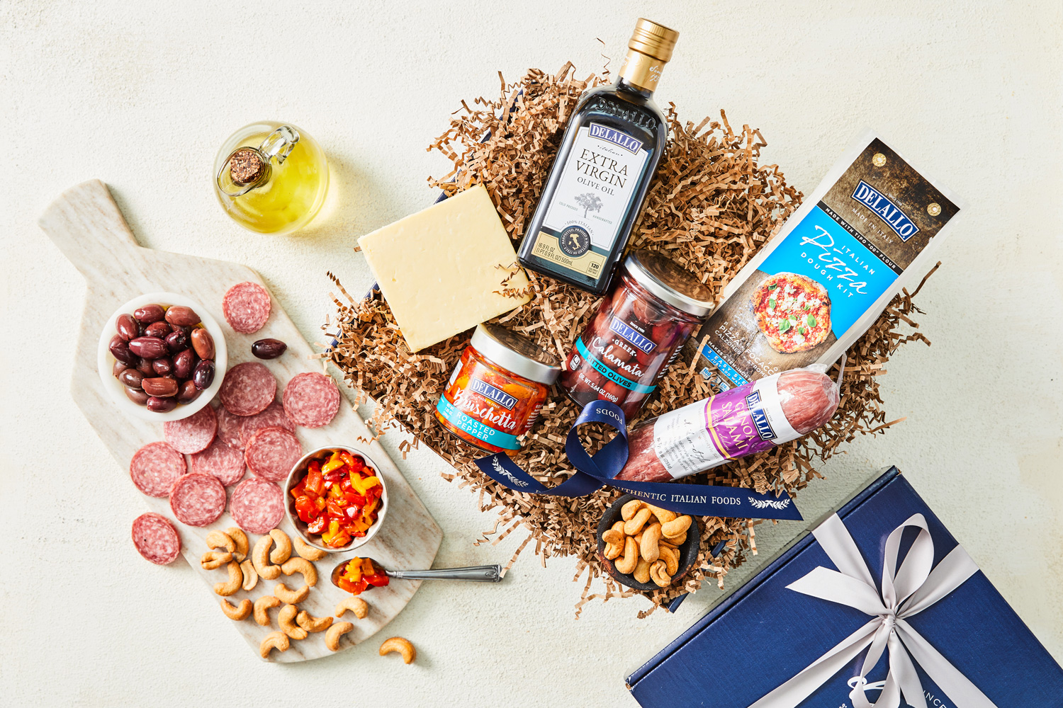 8 Unique And Joyful Christmas Baskets To Give And Get Over The Holidays ...