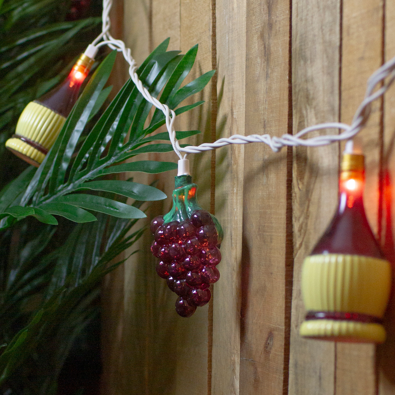 10-Count Grape & Wine Bottle Novelty String Christmas Light Set, 7.5ft ...