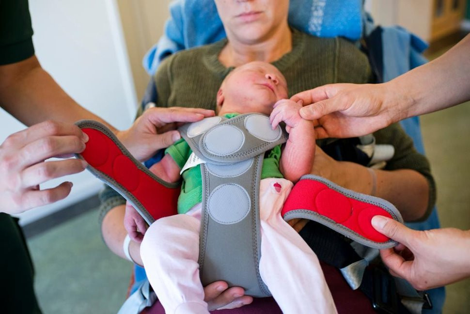 Ferno KangooFix Neonatal Restraint System | Live Action Safety