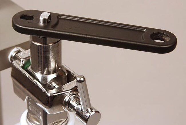Small Oxygen Cylinder Wrench - Plastic | Live Action Safety