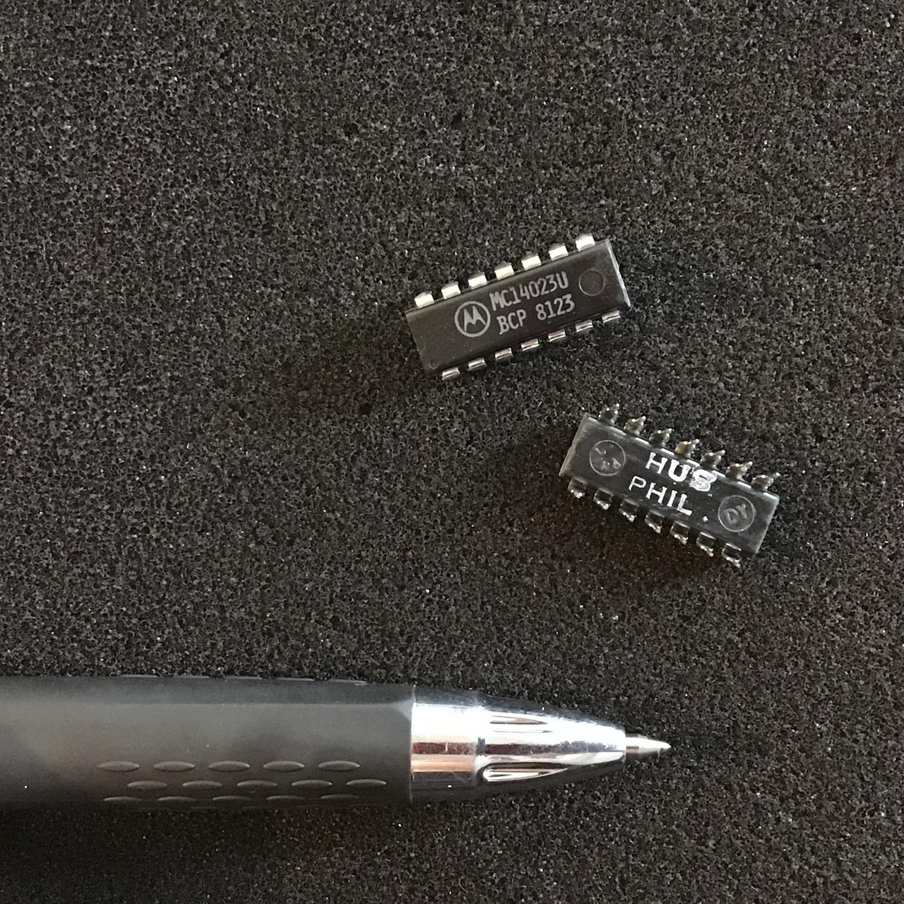 Dual 3-Input "NOR" Gate Plus Inverter - DD18031