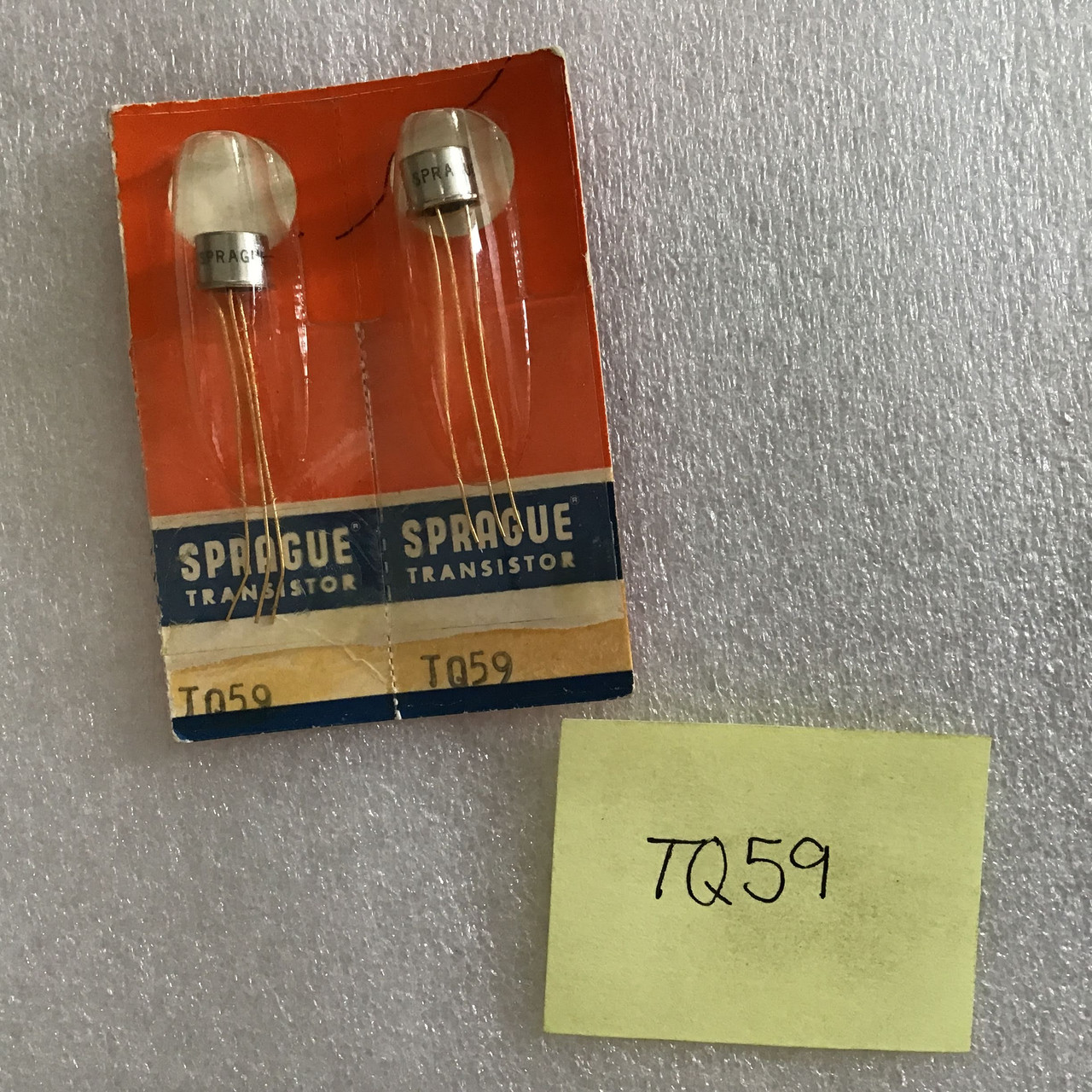 Sprague TQ59 transistor, gold lead - C19002