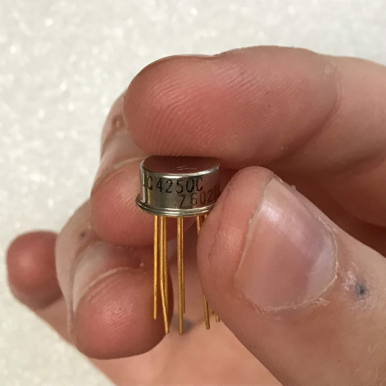 Solitron UC4250C Low Power Field Effect Transistor - Y19079