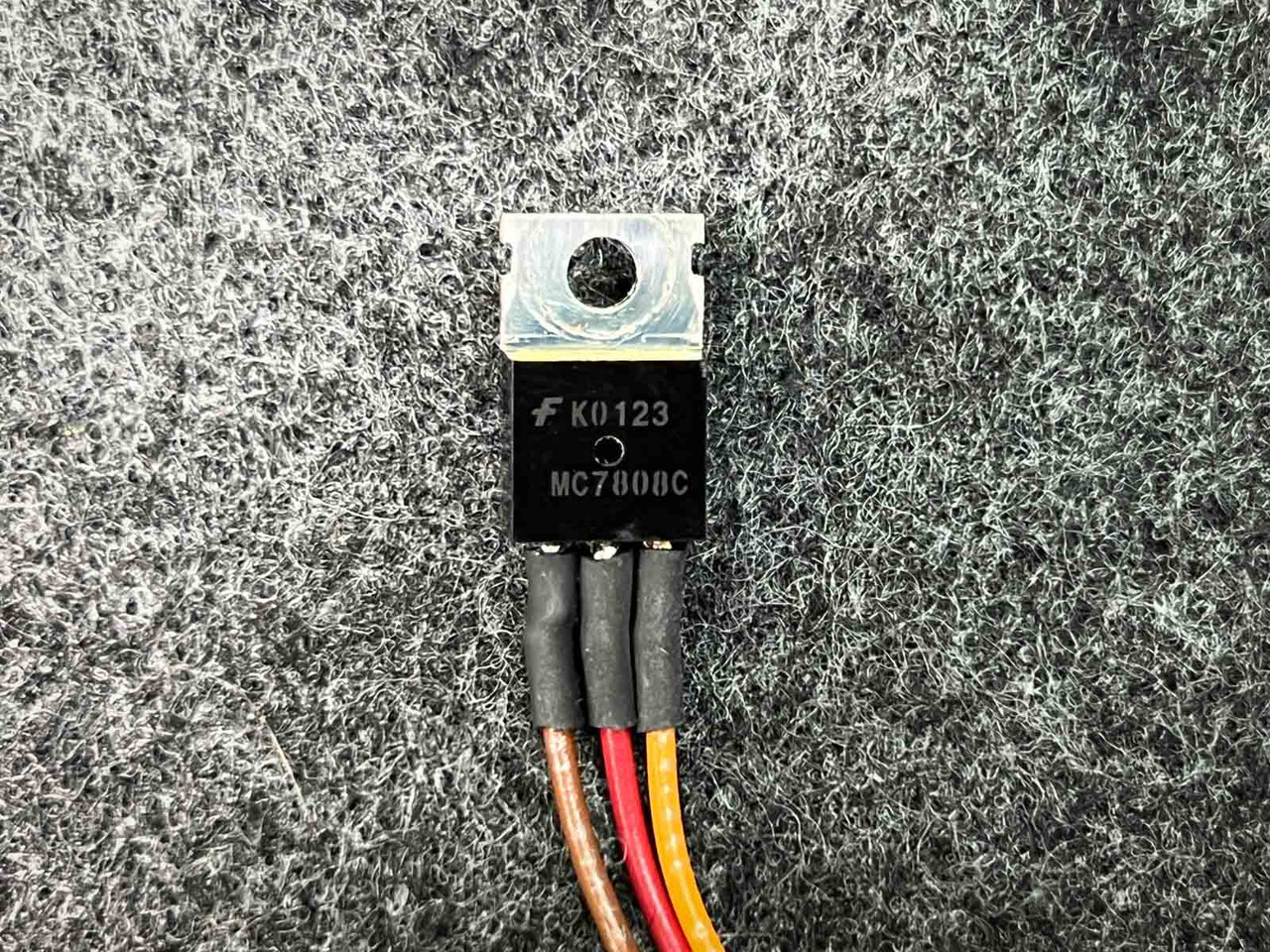 8V 1A Voltage Regulator, TO-220, Fujitsu, MC7808C - P22030