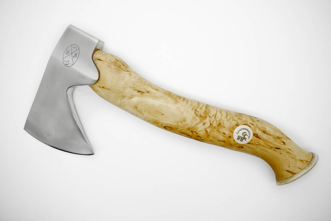 Karesuando Kniven 4013 Stoera Aksu Hunters Axe - Natural Curly Birch ...