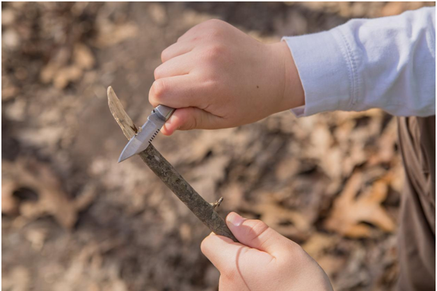 Find The Best Camping Knife at The Knife Connection - The Knife Connection