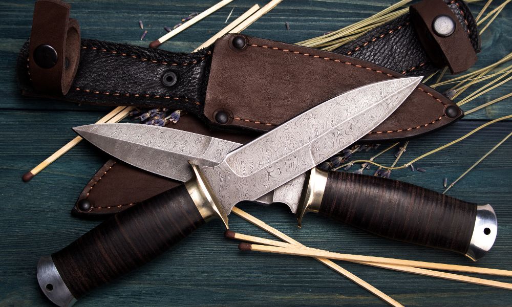 3 Tips for Choosing the Right Leather Sheath for You - The Knife Connection