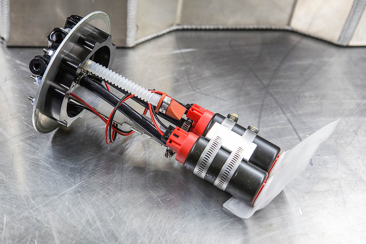 Aeromotive Phantom Dual Fuel Pump & Baffle System | GenRight Jeep Parts