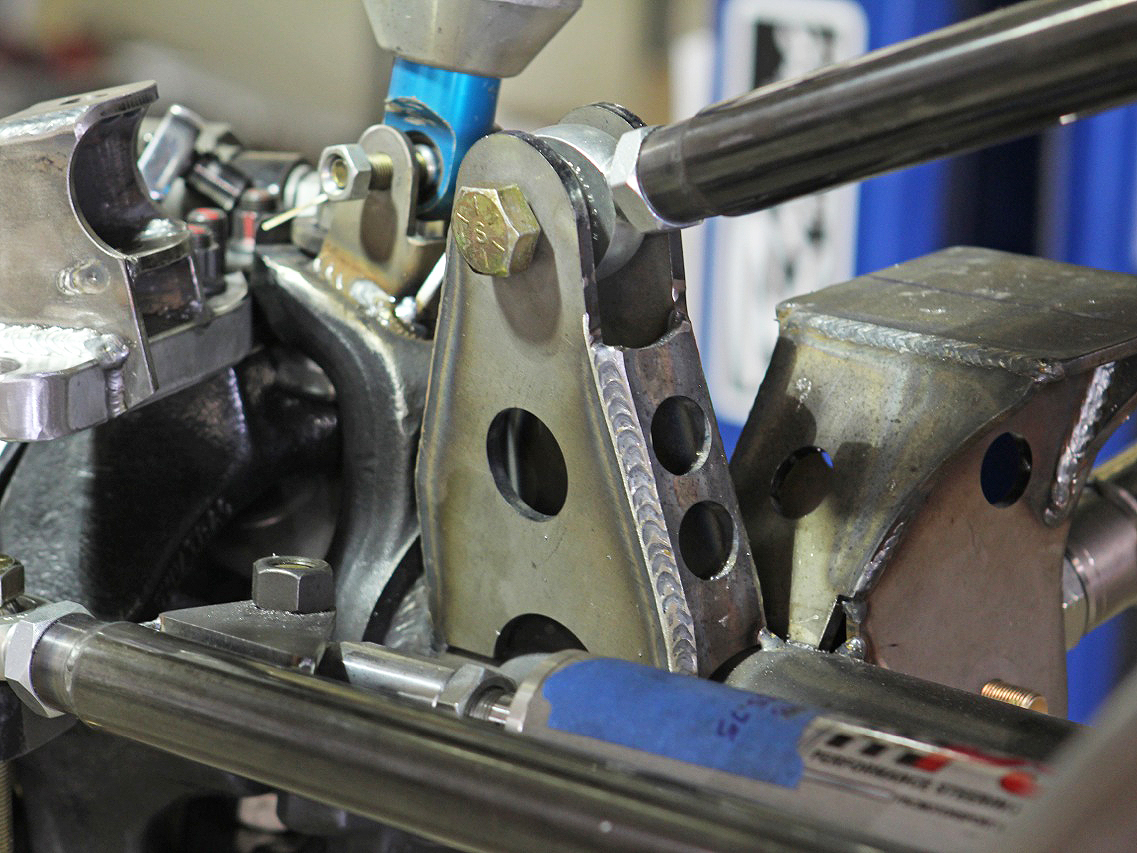 Universal HD Axle Side Trac Bar Mount (Kit) | GenRight Off Road