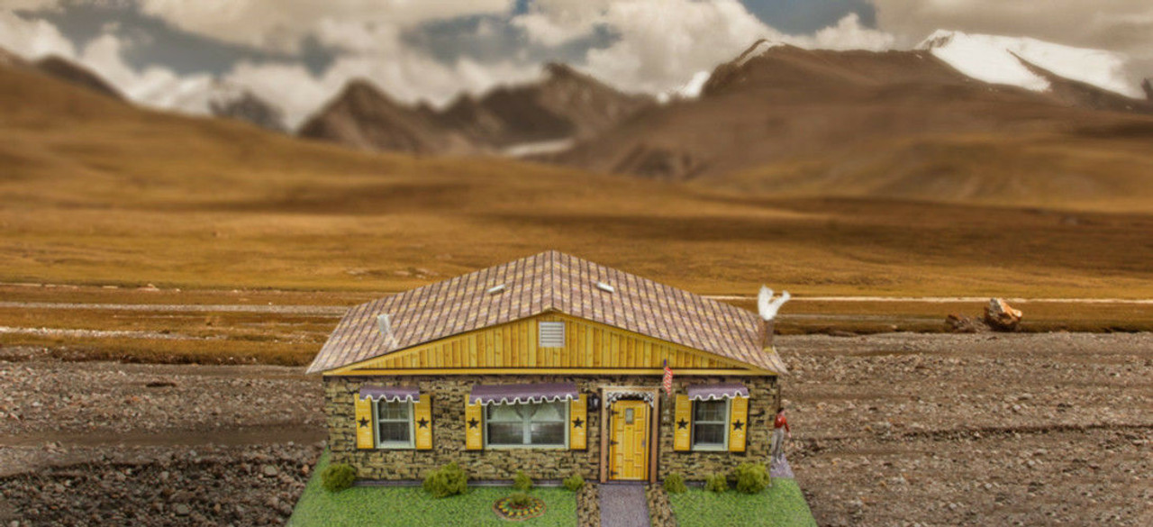 Bk 6412 164 Scale Sandstone Rambler House Photo Real Scale Building