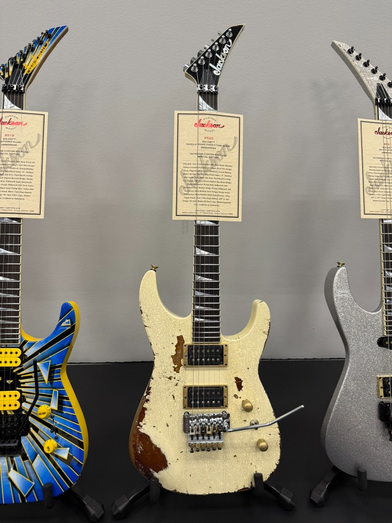 JACKSON CUSTOM SHOP USA, SPECIAL EDITION SOLOIST - VANILLA SHAKE OVER 3 ...