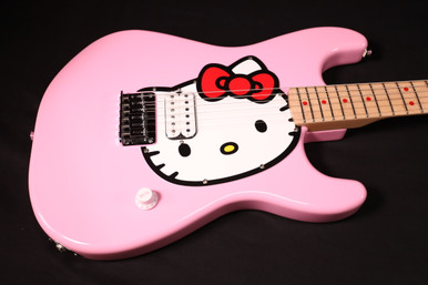 Fender Limited Edition Hello Kitty Stratocaster Maple Fingerboard Gig ...