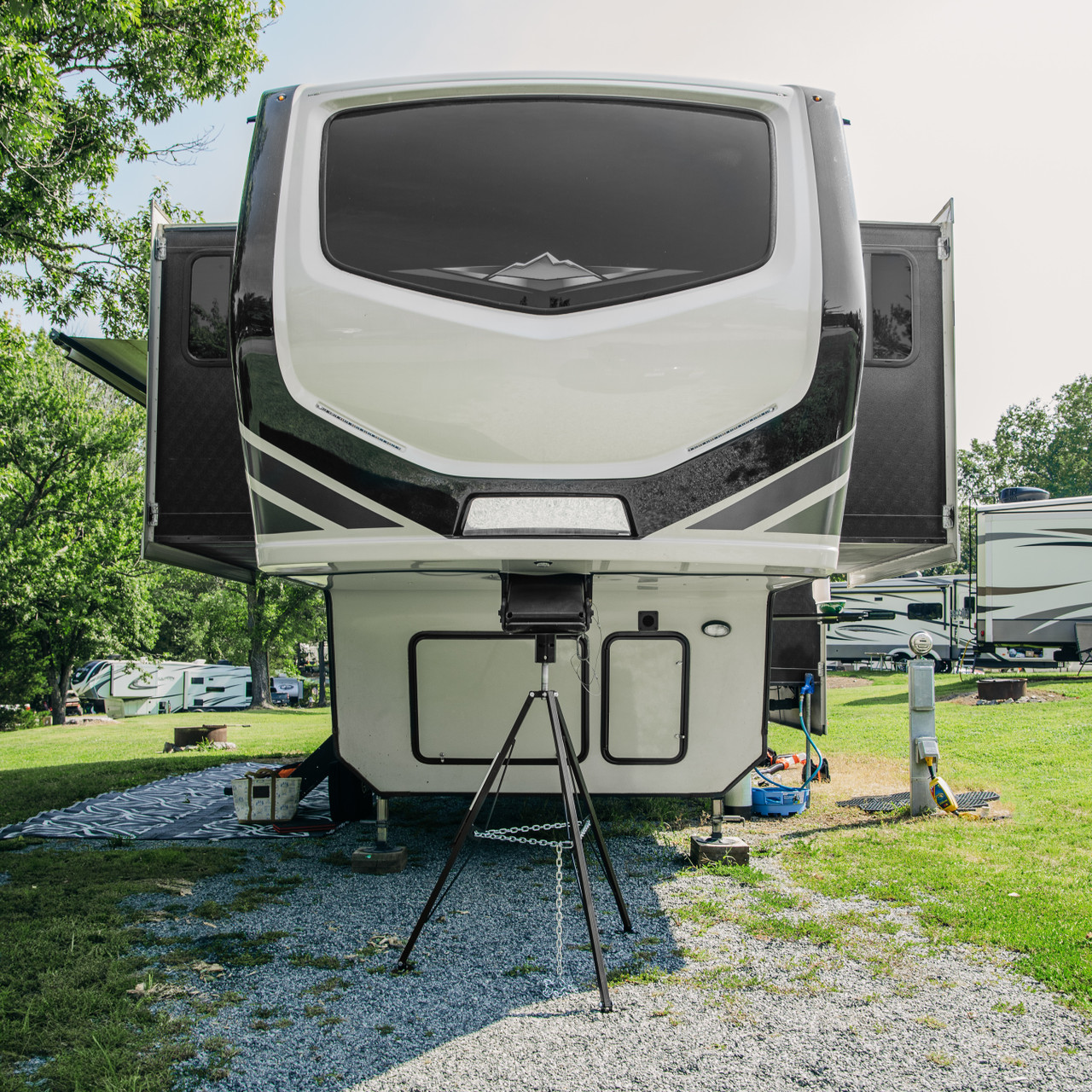 Camco Eaz-Lift King Pin Camper/ RV Tripod Fifth Wheel Stabilizer ...