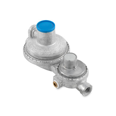 Two Stage Regulator-Vertical, Clamshell 59313 - Camco Dealer
