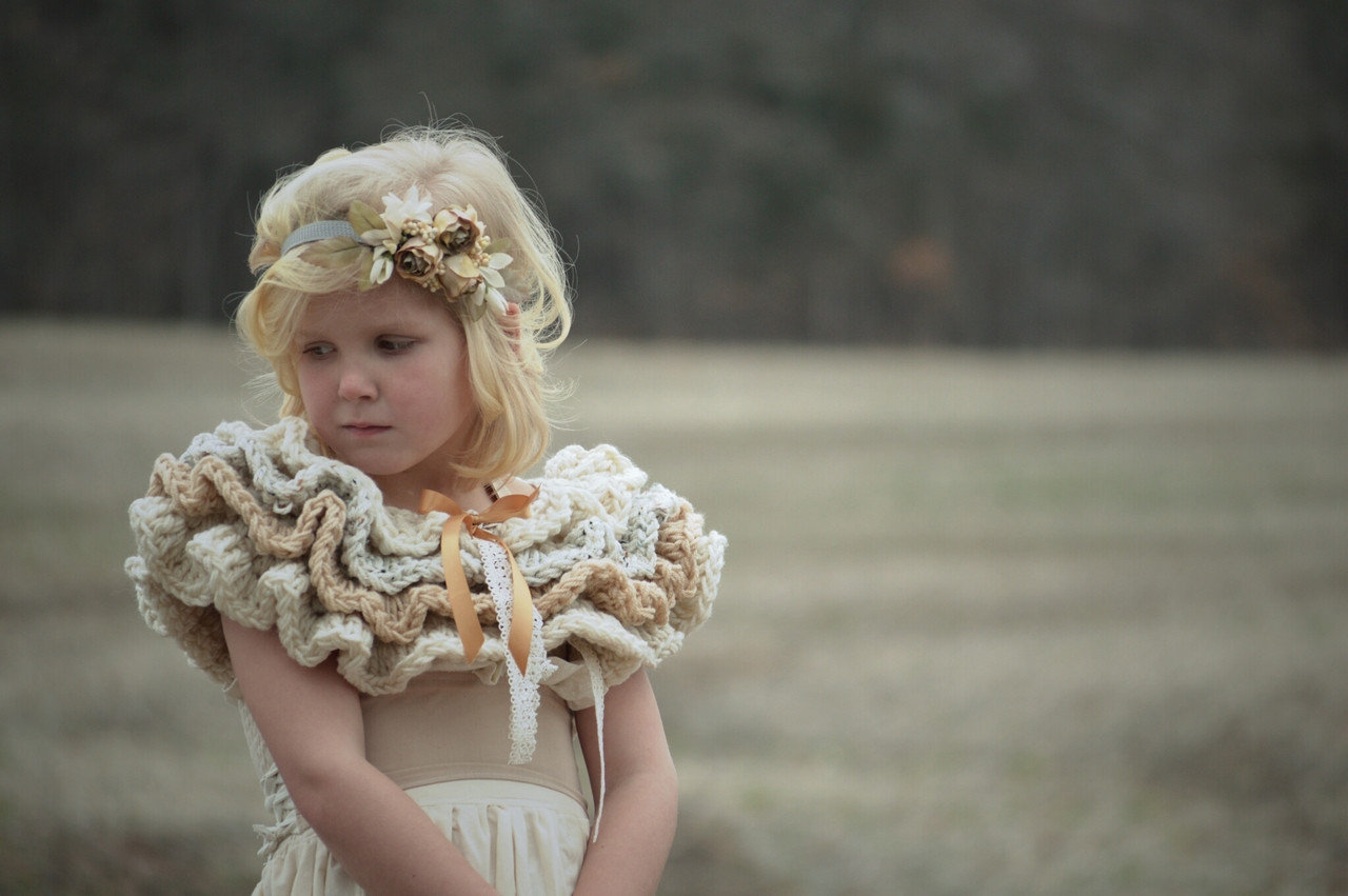Clara Ruffle Capelet Crochet PDF Pattern