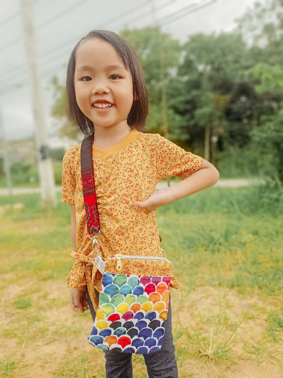 Aurelia's Top & Pouch Sizes 2T to 14 Kids PDF Pattern