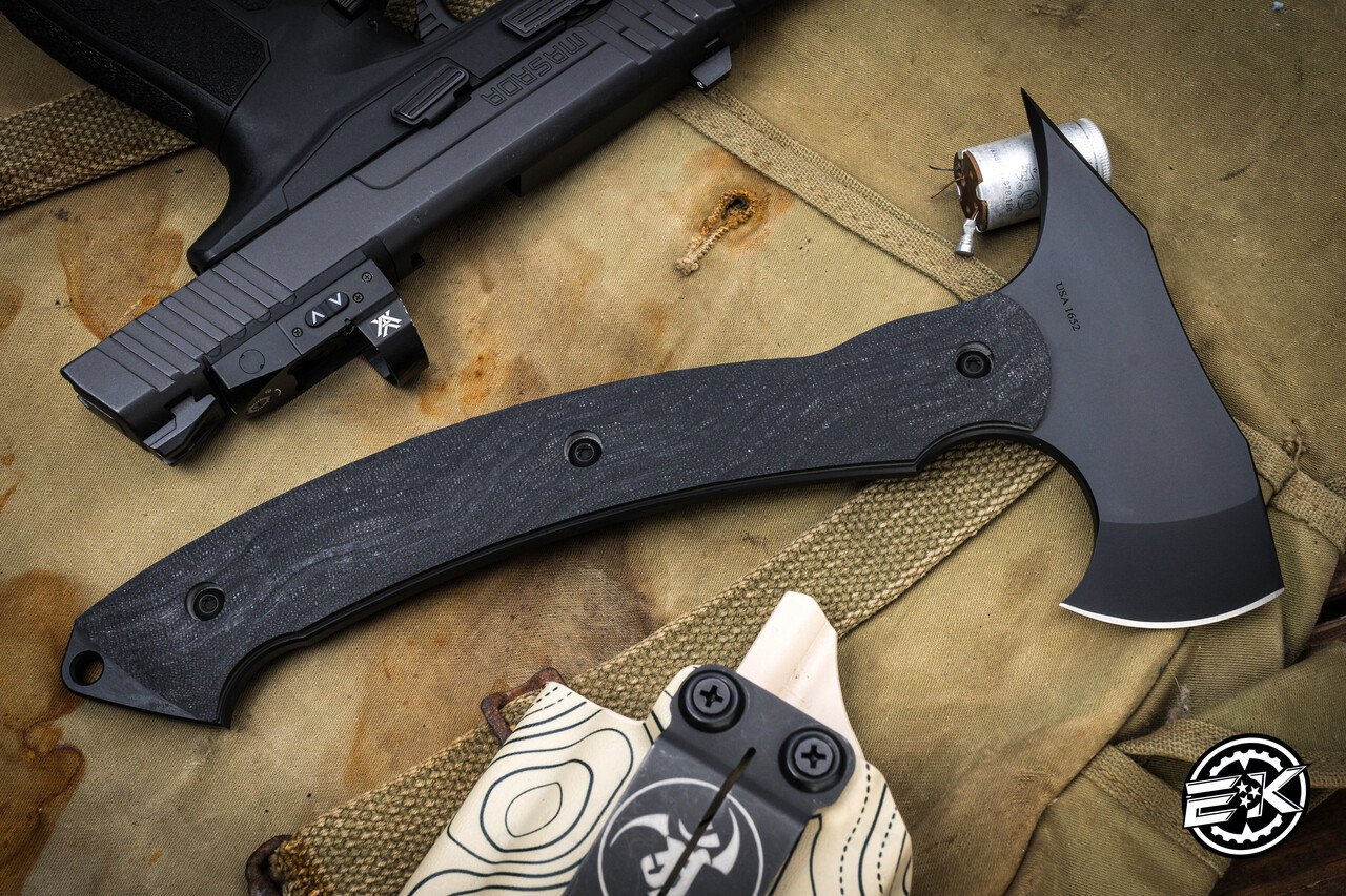 Tomahawk Knives & Tools