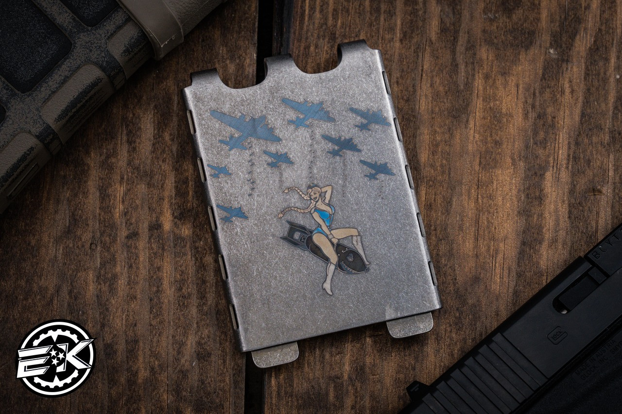 Chaves Knives Ultramar Ti Fold Wallet Lady Luck Titanium Stonewash ...