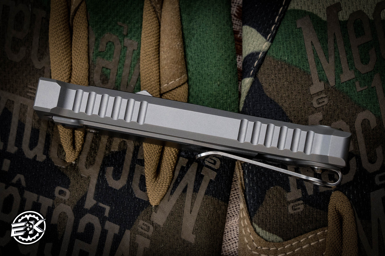 Preowned Reate Mini Exo Otf Knife Titaniumblack Ultem 25 Drop