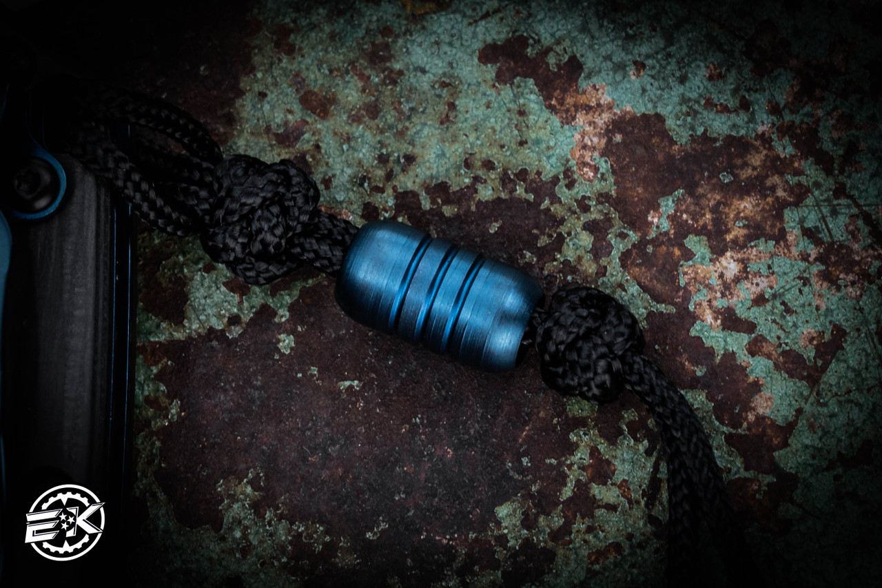 Benchmade Gold Class Full Immunity AXIS Lock Folding Knife Carbon Fiber ...