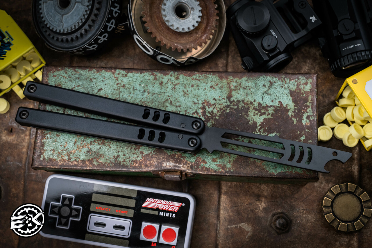 Squid Industries Mako V4.5 Black Balisong Bottle Opener Trainer 4.3" Black