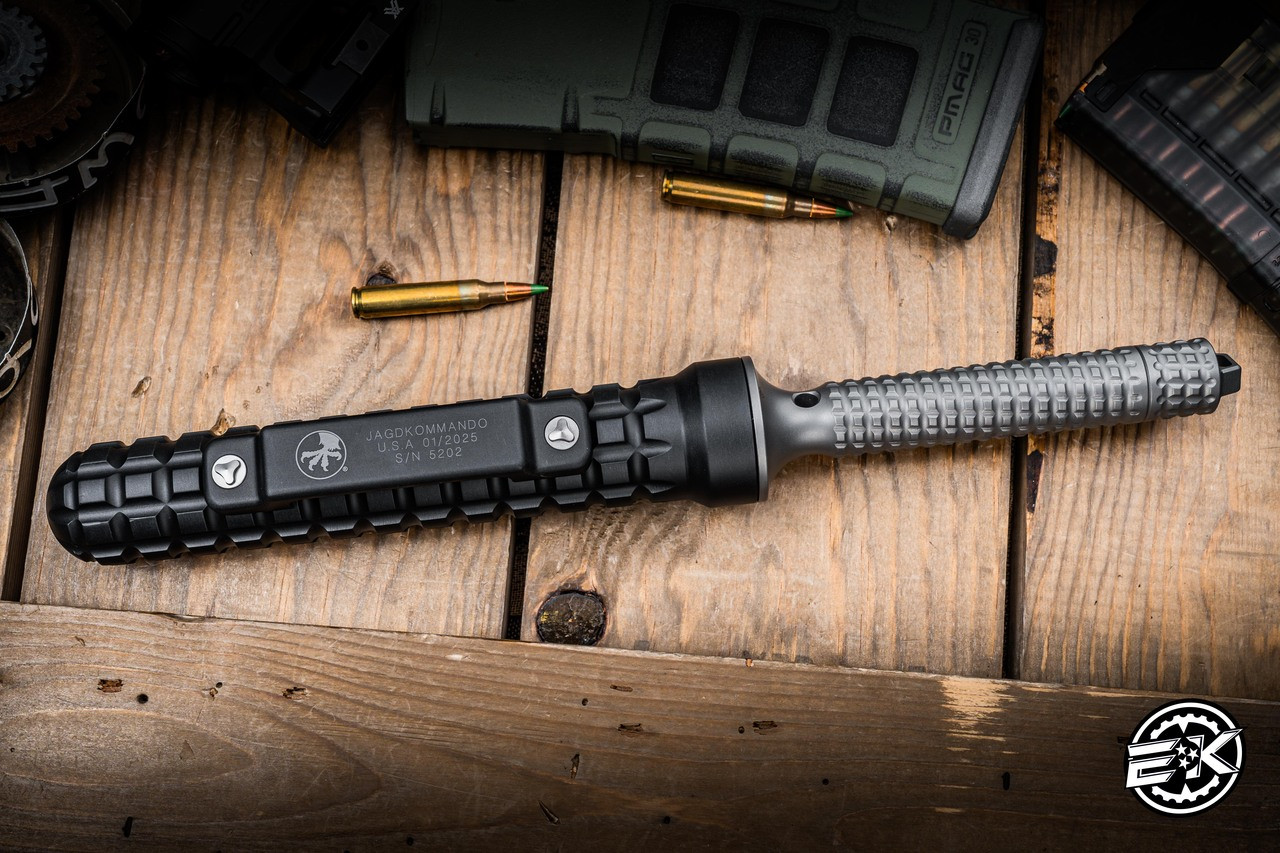 Microtech Jagdkommando Fixed Blade Flamed Titanium 7.4" 105-7FATI