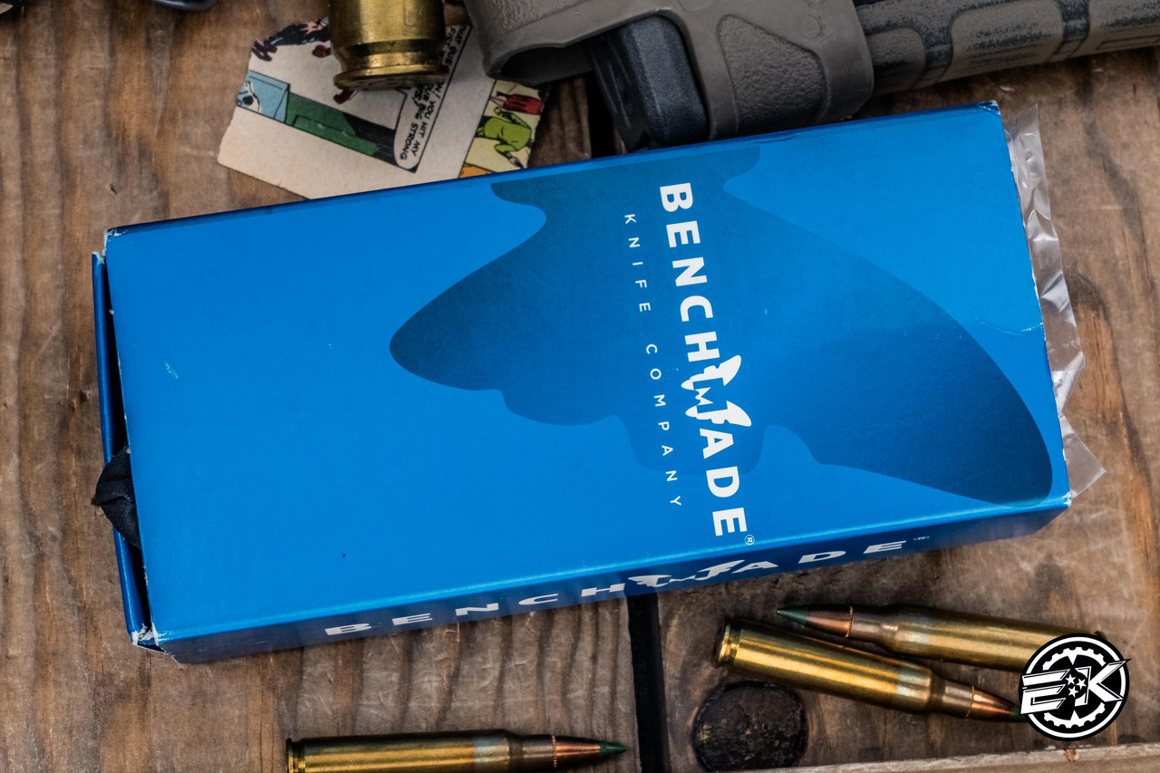 Preowned-Benchmade Resistor Folding Knife Black G10 3.5" Serrated 420SBK-1