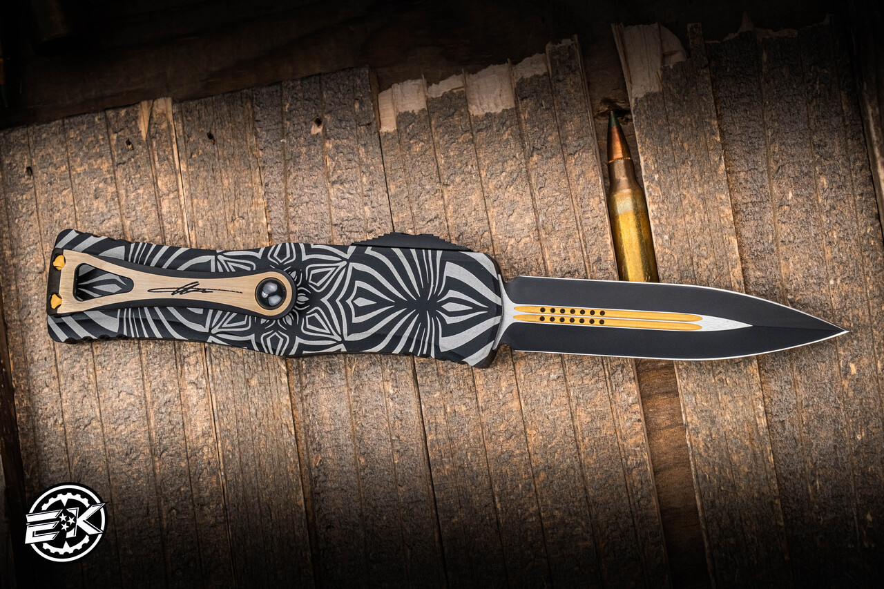 Preowned-Microtech Hera "Source" OTF 3" M390 Dagger Two-Tone 702-1TSOS
