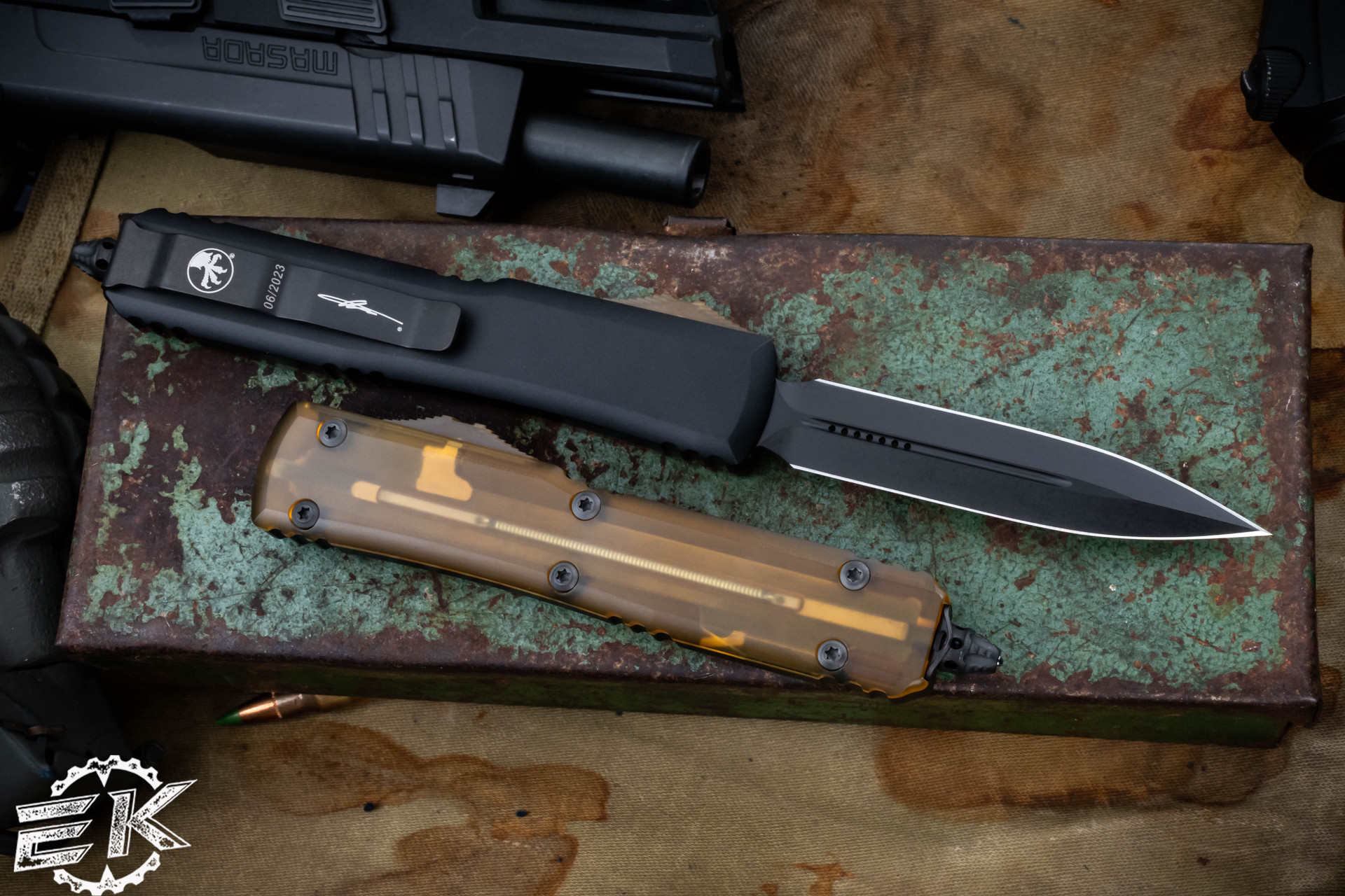 Microtech Ultratech Ultem Otf Automatic Knife 34 Magnacut Dlc Dagger