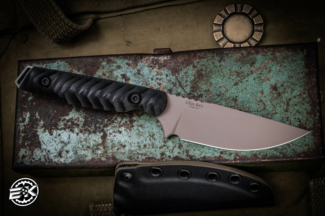 Aesthetic Toor Knives Collection