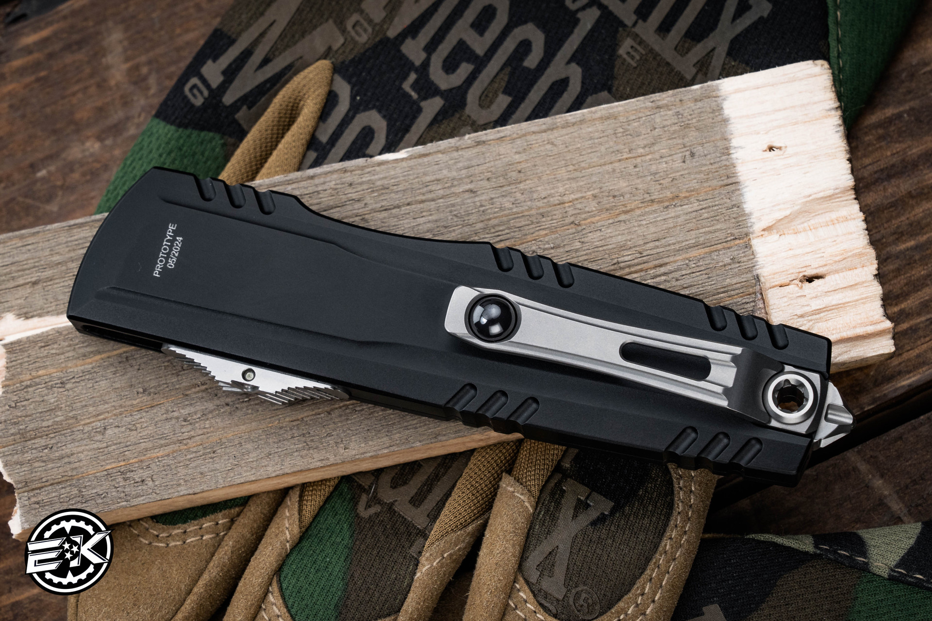 Prototype-Microtech Luminary OTF Knife-SureFire Stiletto Pro II ...