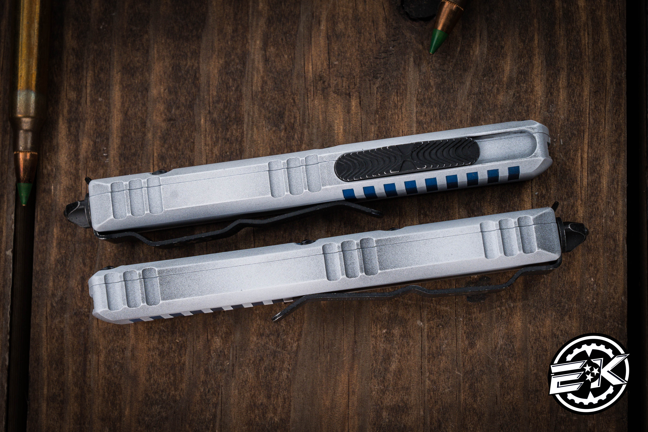 Microtech UTX-85 CLONE TROOPER OTF Automatic Knife 3" Dagger 232-1CO