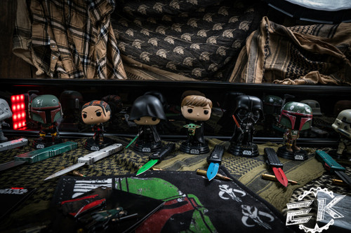 Microtech Star Wars Collectors OTF Knife Set Funkos Included (Preowned)