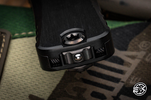 Microtechmarfione Select Combat Troodon Gen Iii Otf Hefted Black