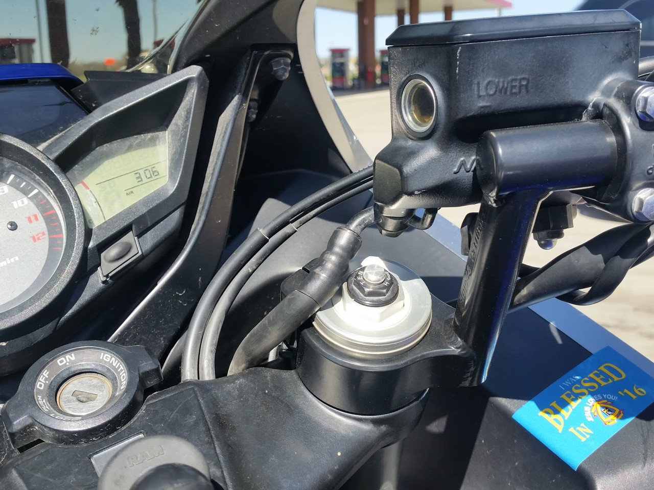 Honda VFR1200F / VFR1200R HeliBars handlebar risers - HeliBars