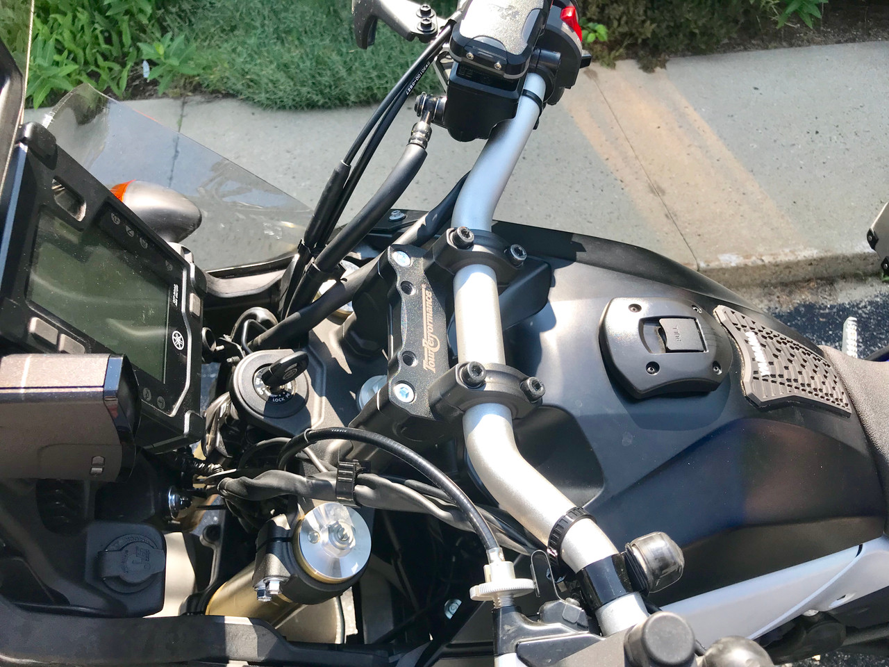 2020+ Yamaha Tenere 700 HeliBars® Tour Performance™ handlebar riser