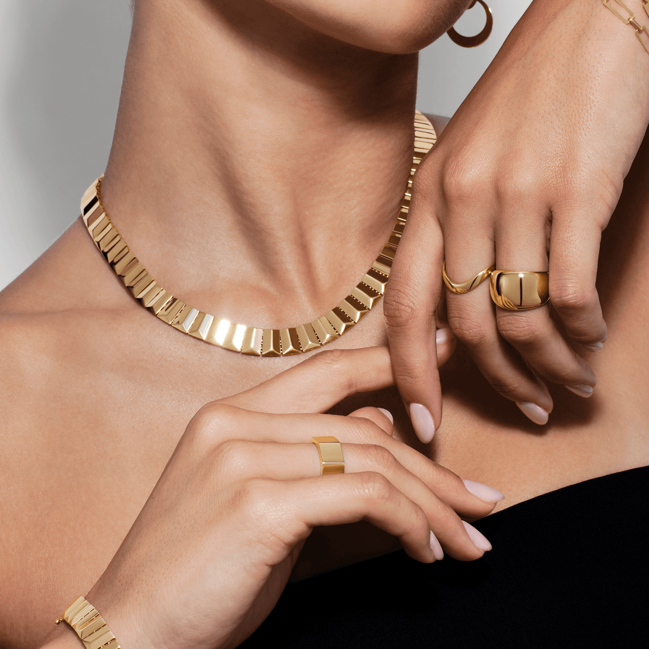 GROOVED FLASH TILE NECKLACE