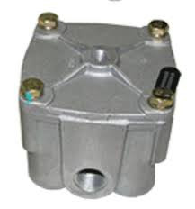 TRAMEC RELAY VALVE (4- PORT) === 136